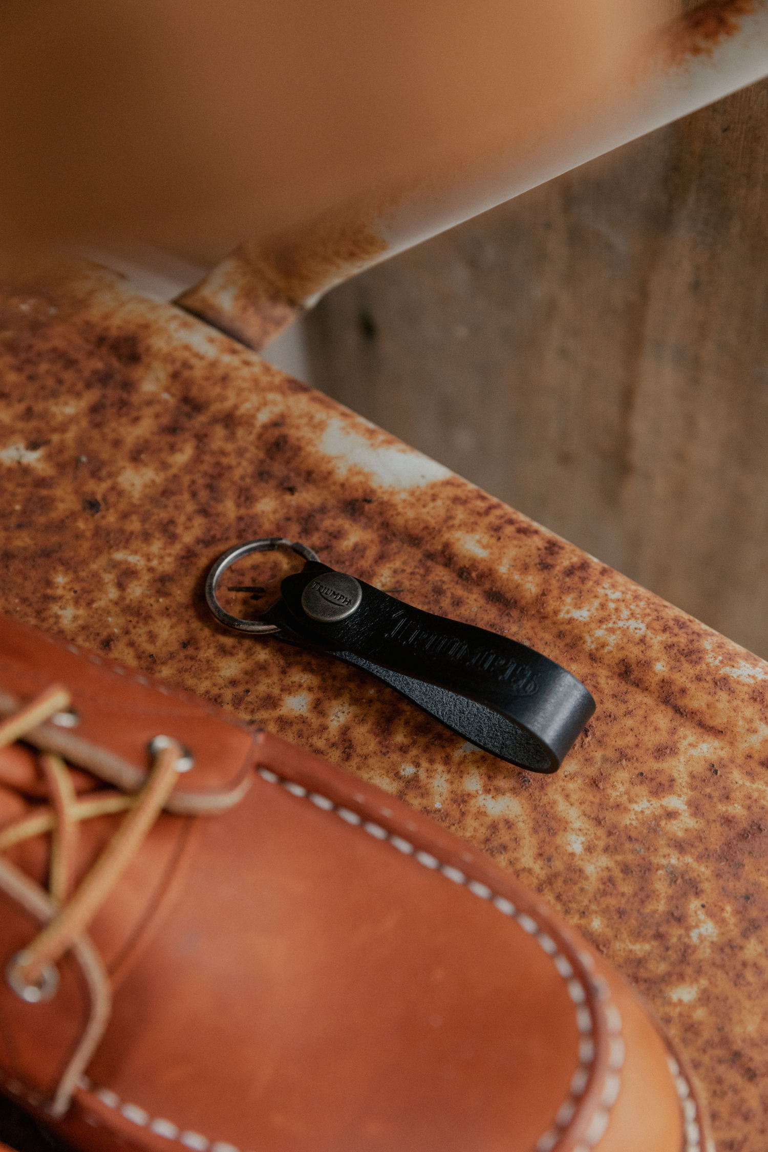 Premium Leather Natural Keyring | Triumph Heritage