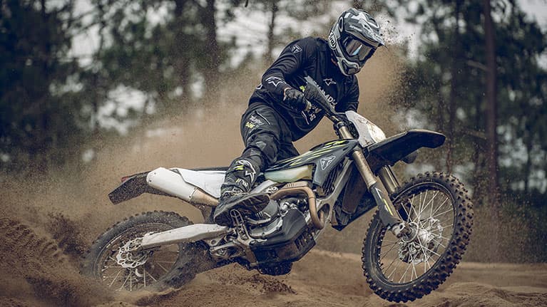 Domina el off-road | Triumph de enduro: Desarrolladas para lo más ...