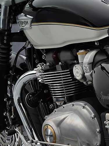 Reasons to Ride the Bonneville Speedmaster | For the Ride