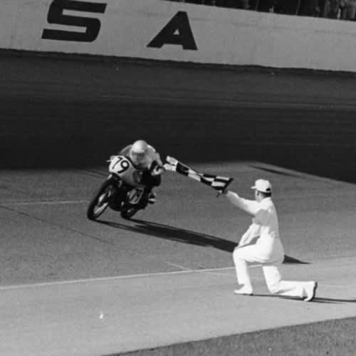 Next Generation | Daytona Moto2™ 765 | For the Ride