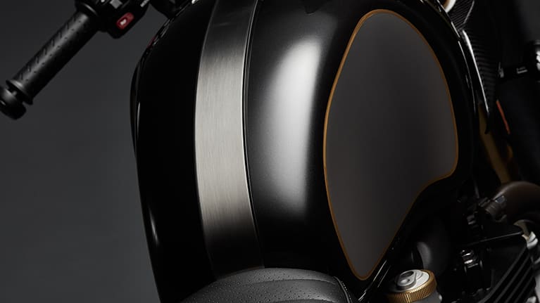 Motos Triumph Factory Custom | For the Ride