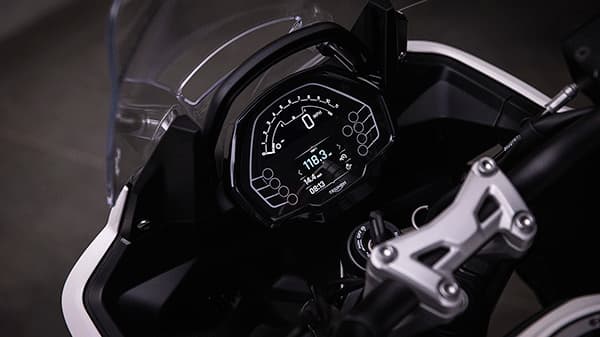 Triumph Tiger Sport 660 – Triple Cylinder Performance, Everyday ...