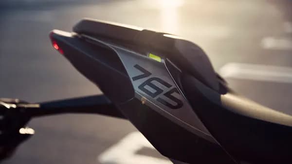 Street Triple 765 R Model | For the Ride