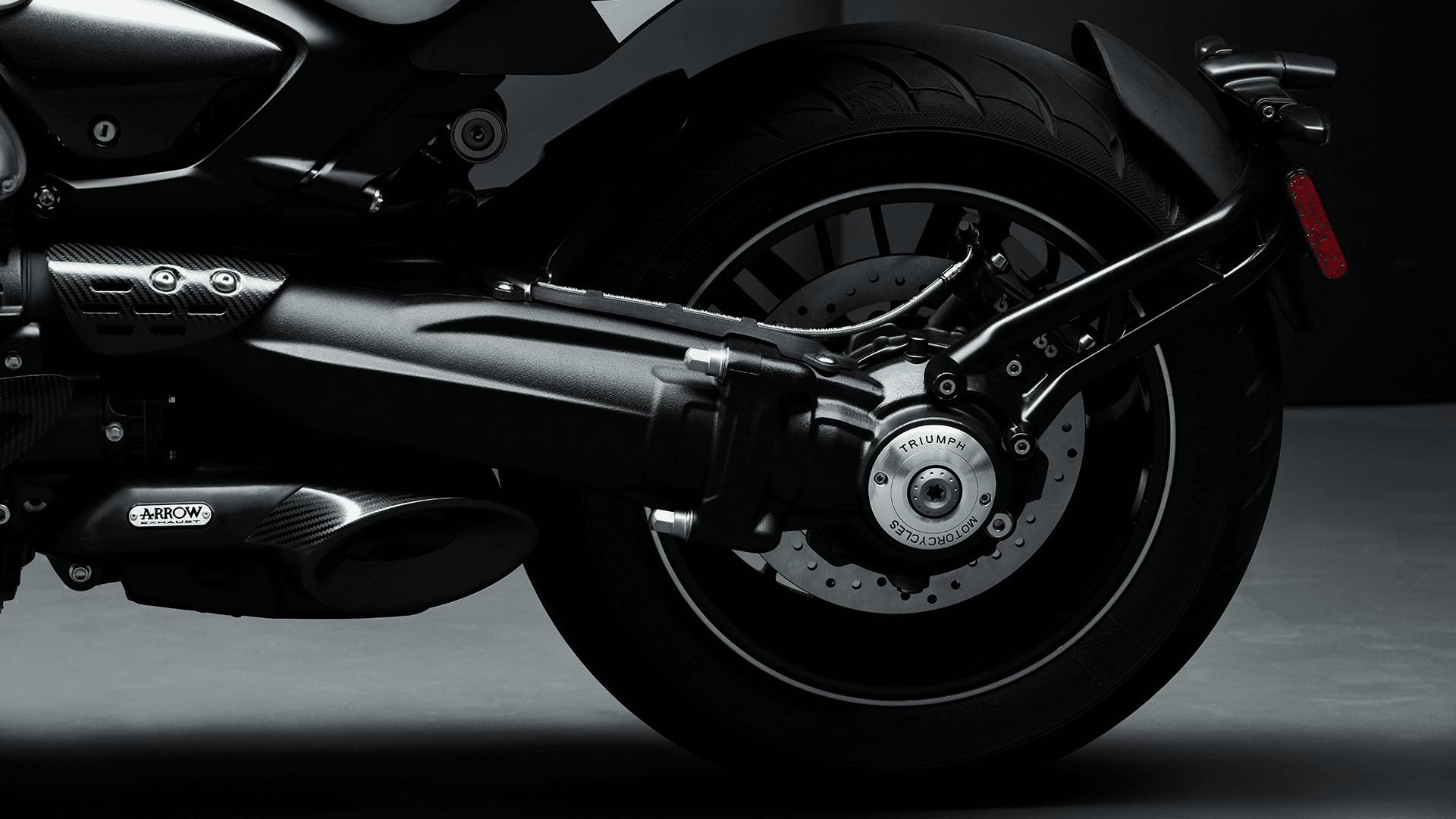 Motos Triumph Factory Custom | For the Ride